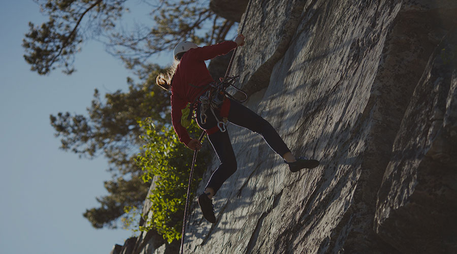 ROCK CLIMBING - Hocking Hills Activities (Ohio) - GO Hocking